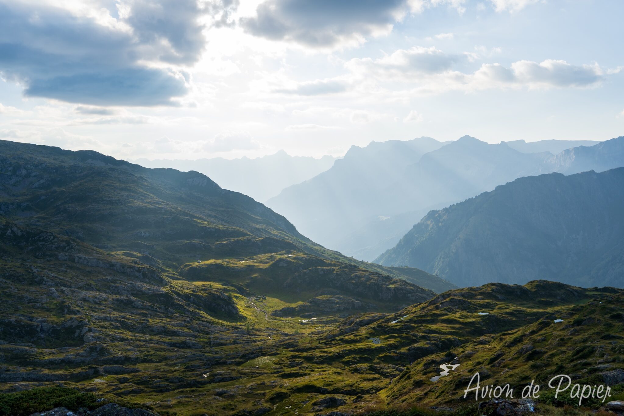 Trek Tour des Aiguilles Rouges : 4 jours en totale autonomie - Avion de ...